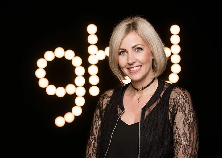 EP025: Jo Robertson - Being head of global education at ghd - Howtocutit