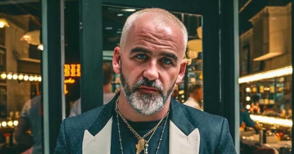 Johnny BaBa - I 'DON'T' Cut Womens Hair, I'm Just a Barber!